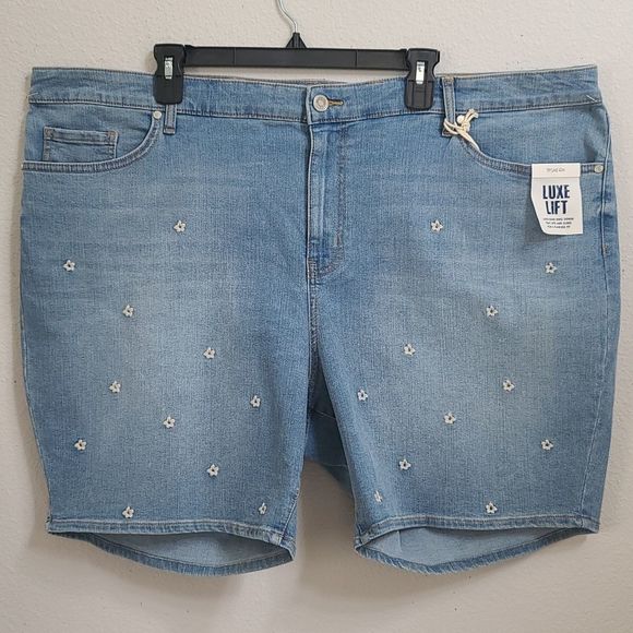 Code Bleu | Shorts | Plus Size Womans Code Blue Shorts | Poshmark